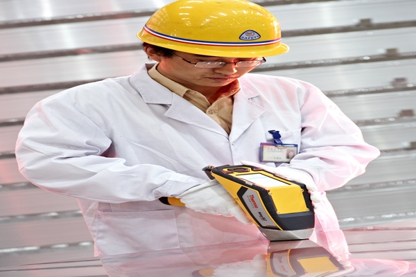 Unidades de proceso de refinería de petróleo, lista de equipos de refinería